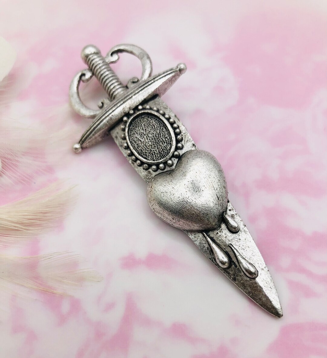 ANTIQUE SILVER Bleeding Heart Dagger With Bezel, Pewter Casting Pendant ...