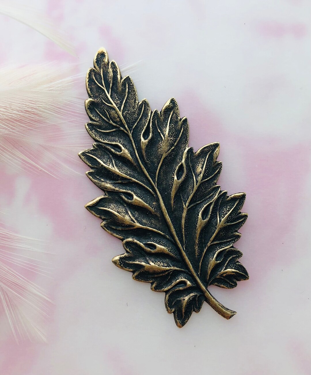 ANTIQUE BRASS Woodland Leaf Stamping ~ Jewelry Ornament Findings (FB ...