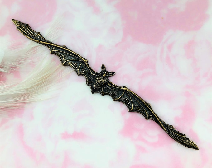 ANTIQUE BRASS Large in Flight Gothic Bat Stamping Jewelry Brass ...