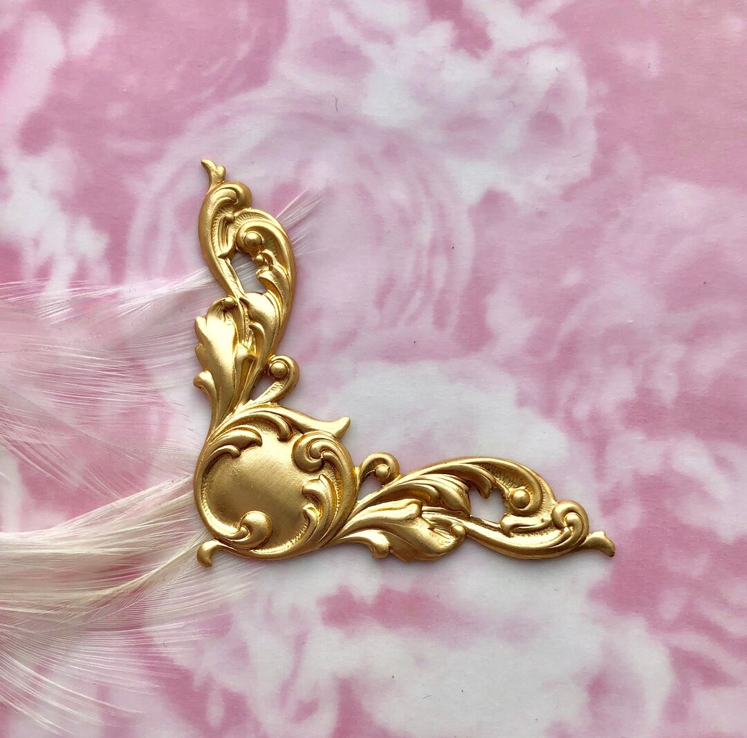 BRASS (2 Pieces) Scroll Corner Stamping ~ Jewelry Ornament Brass ...