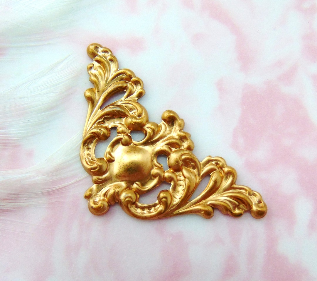 BRASS (2 Pieces) Small SCROLL CORNER Stamping ~ Ornament Jewelry ...