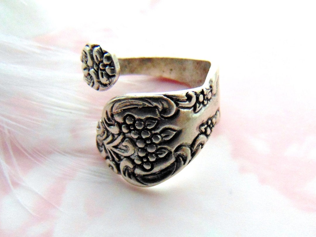 ANTIQUE SILVER Strength Floral Spoon Ring ~ Adjustable - Etsy