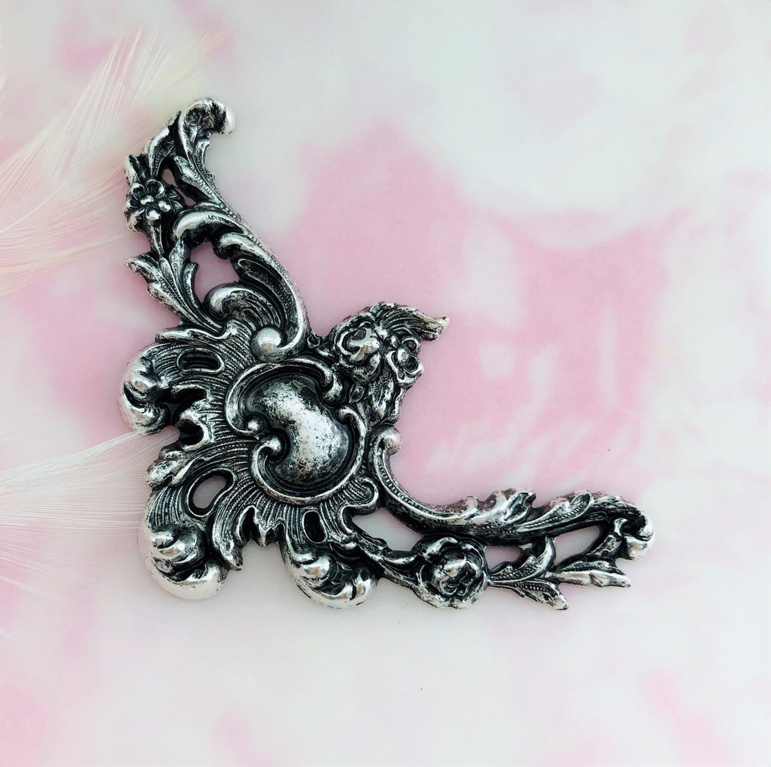 ANTIQUE SILVER Regal Scroll Leaf Ornate Corner Stampings ~ Jewelry ...