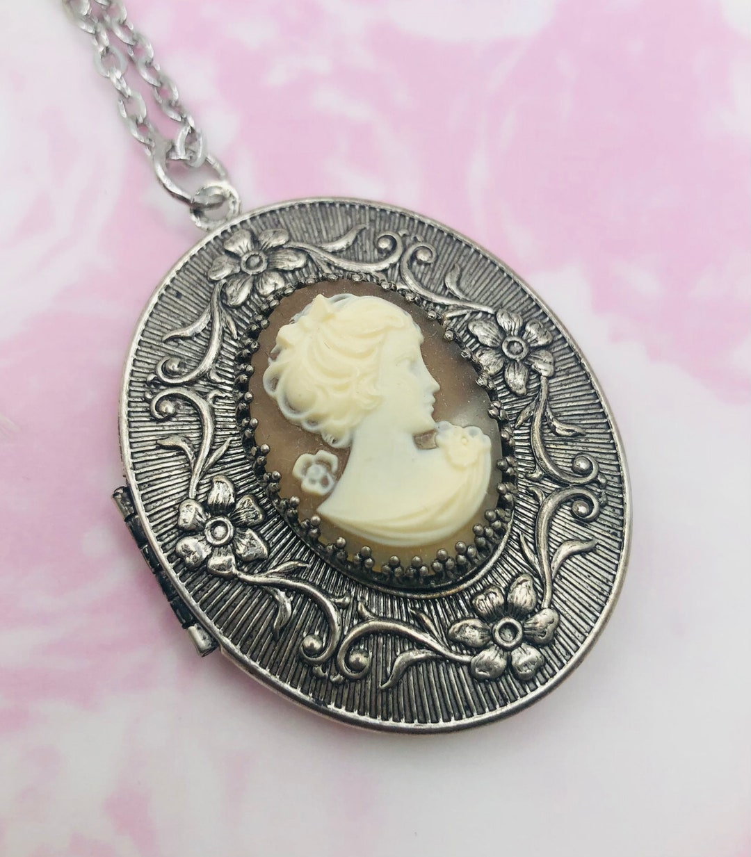 Victorian Woman Cameo Locket Vintage Sterling Silver Oxidized Oval ...