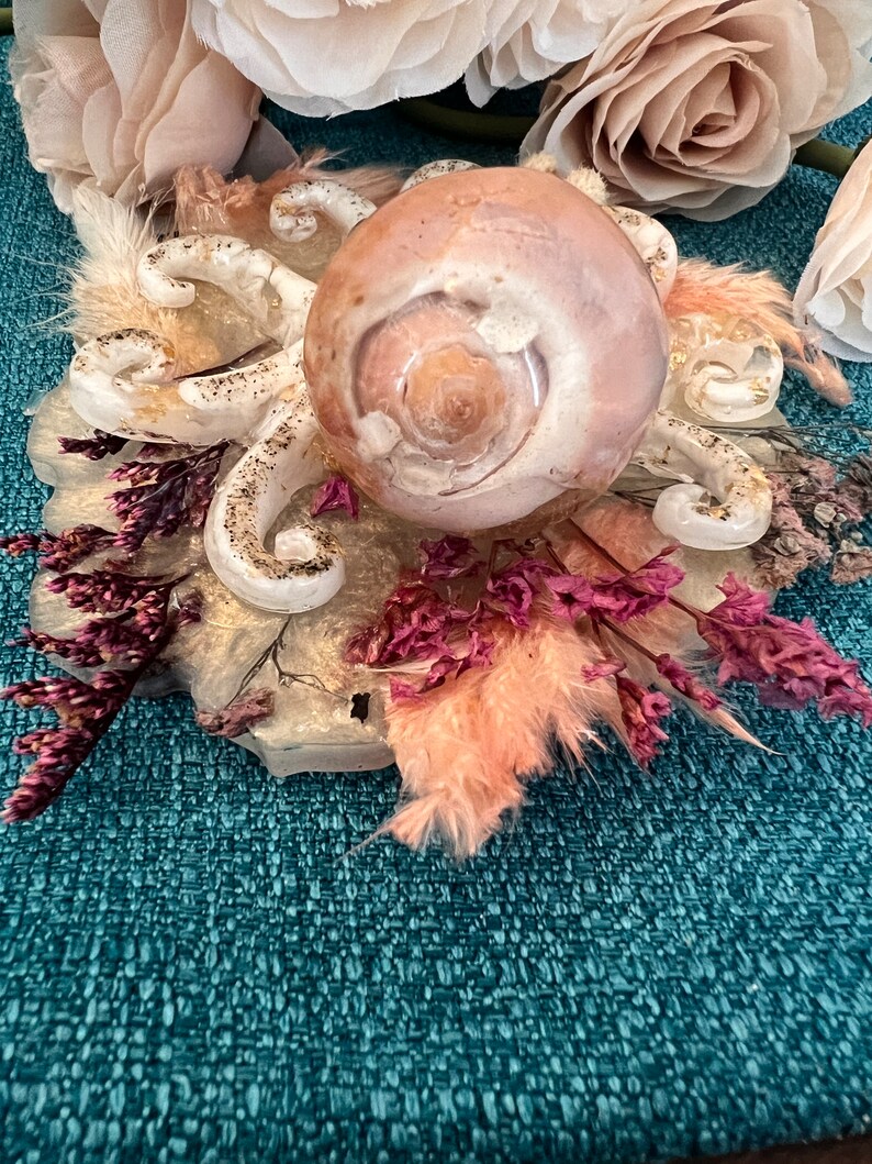 Octopus With Sea Shell in Head / Resin Art / Octopus in Flowers ...