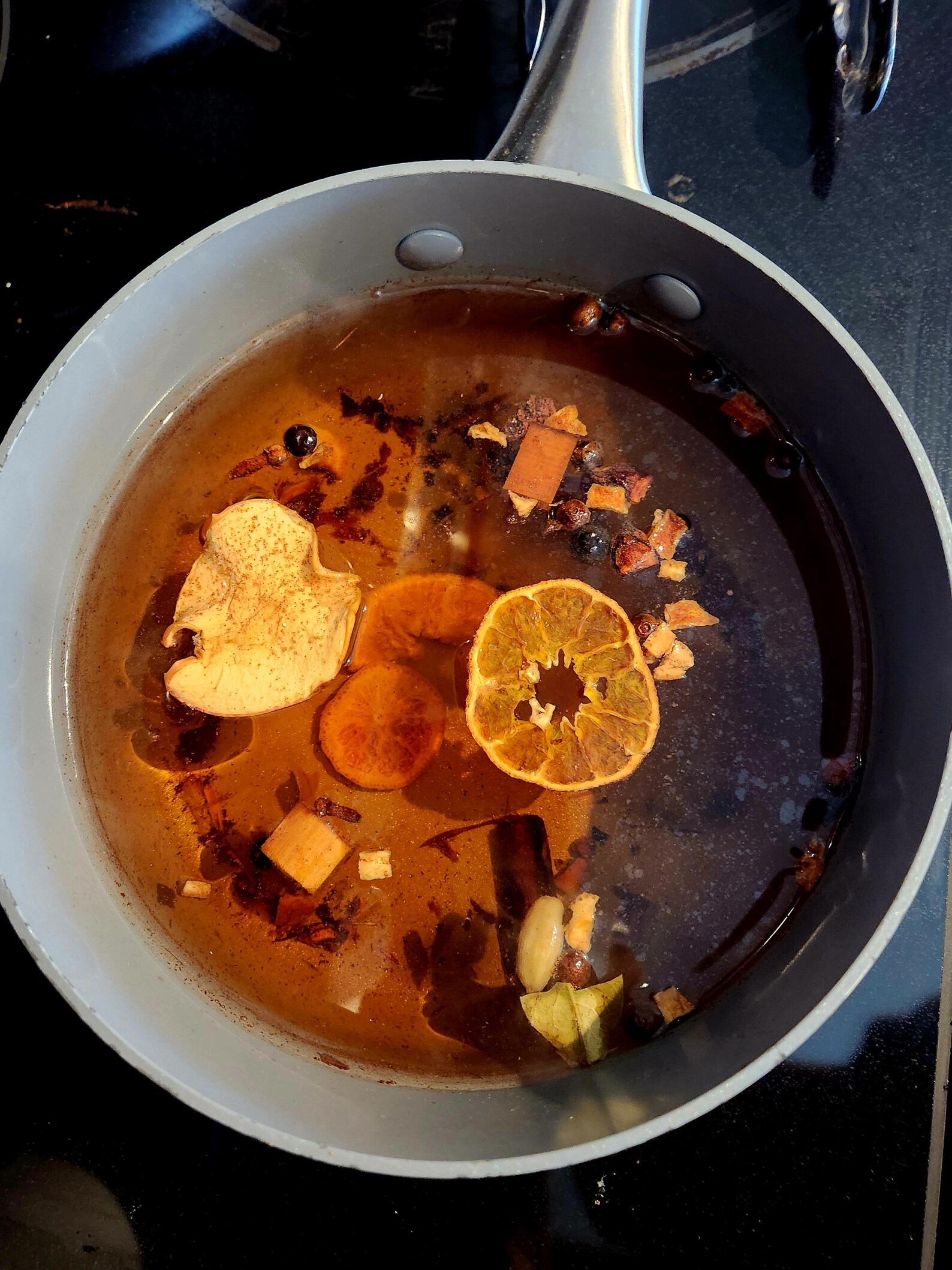 Abundance Yule Simmer Pot, Manifest Abundance & Prosperity in 2025 ...