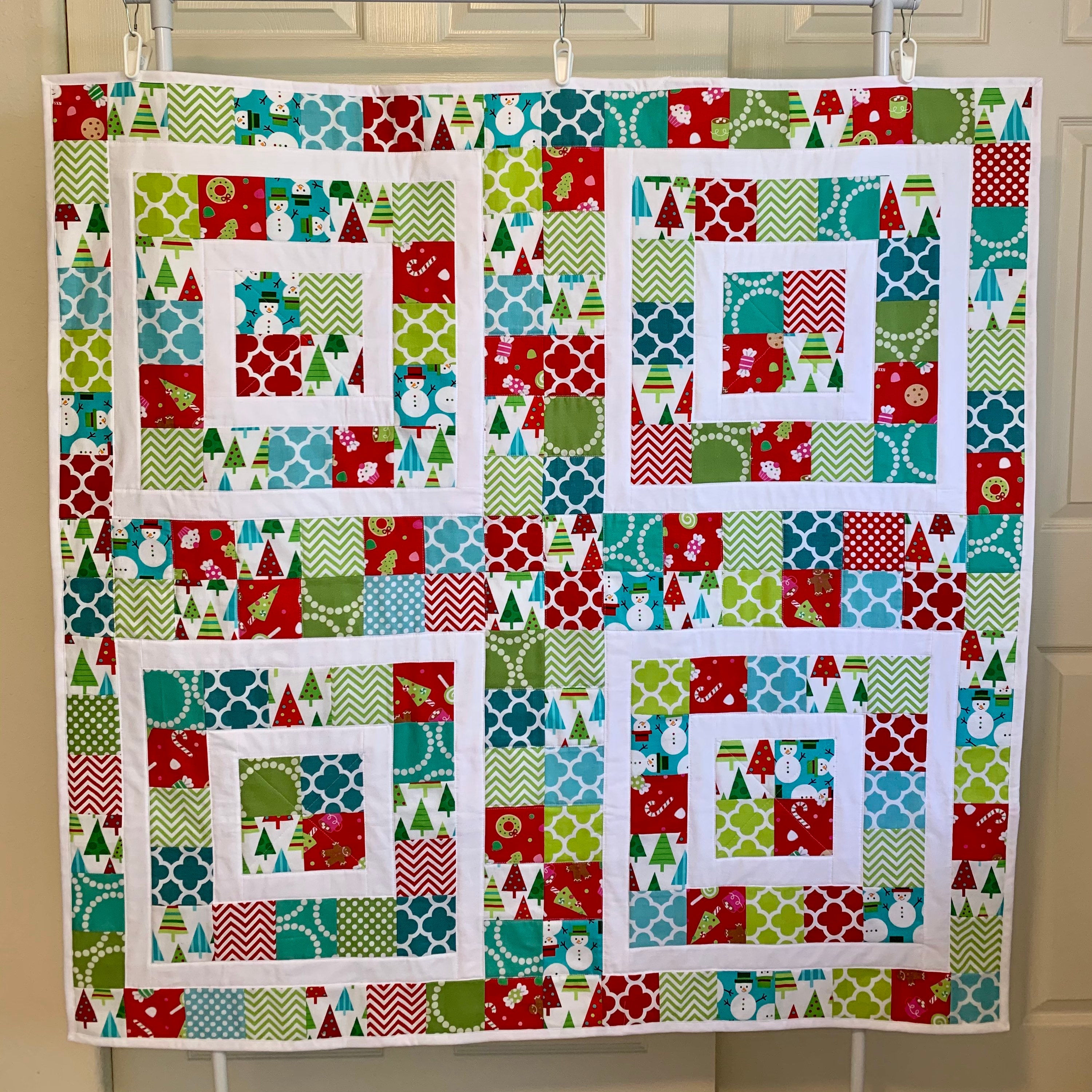 Christmas Boxes Quilt: Christmas Quilt, Holiday Quilt, Baby Quilt ...