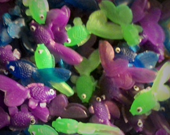 Plastic Fish 50 Loose Fish Craft Supplies......Fish cup | Etsy