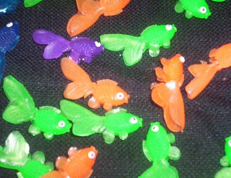 Plastic Fish 50 Loose Fish Craft Supplies......Fish cup | Etsy
