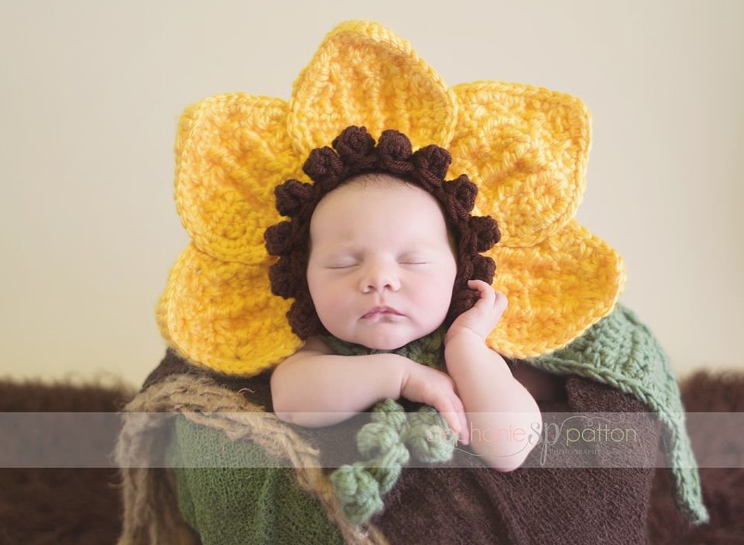 Crochet Baby Flower Bonnet, Newborn Flower Bonnet Leaf Cape , Cuddle ...