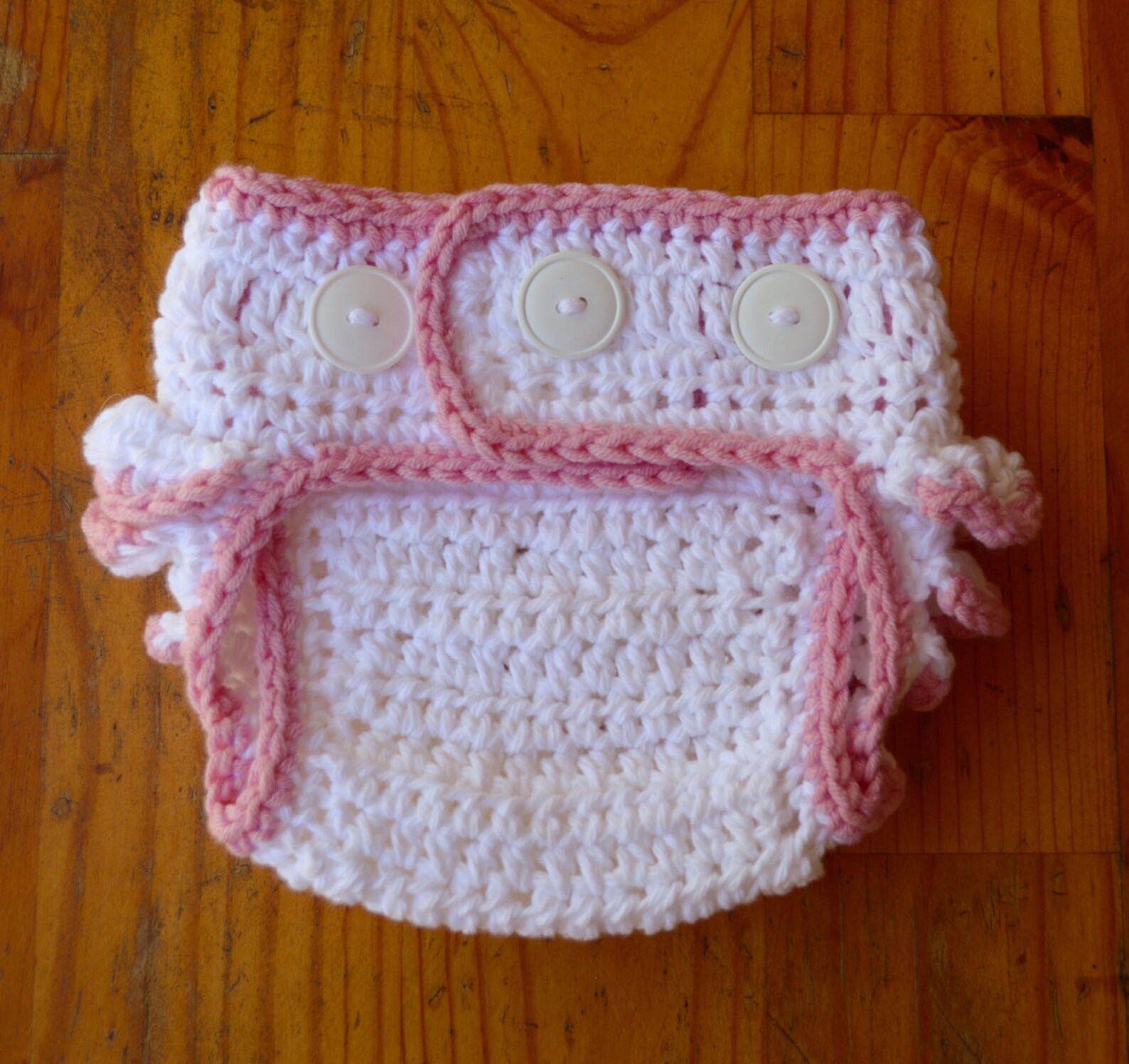 Crochet Baby Bonnet and Ruffle Diaper Cover Set – Newborn Photo Prop - Etsy