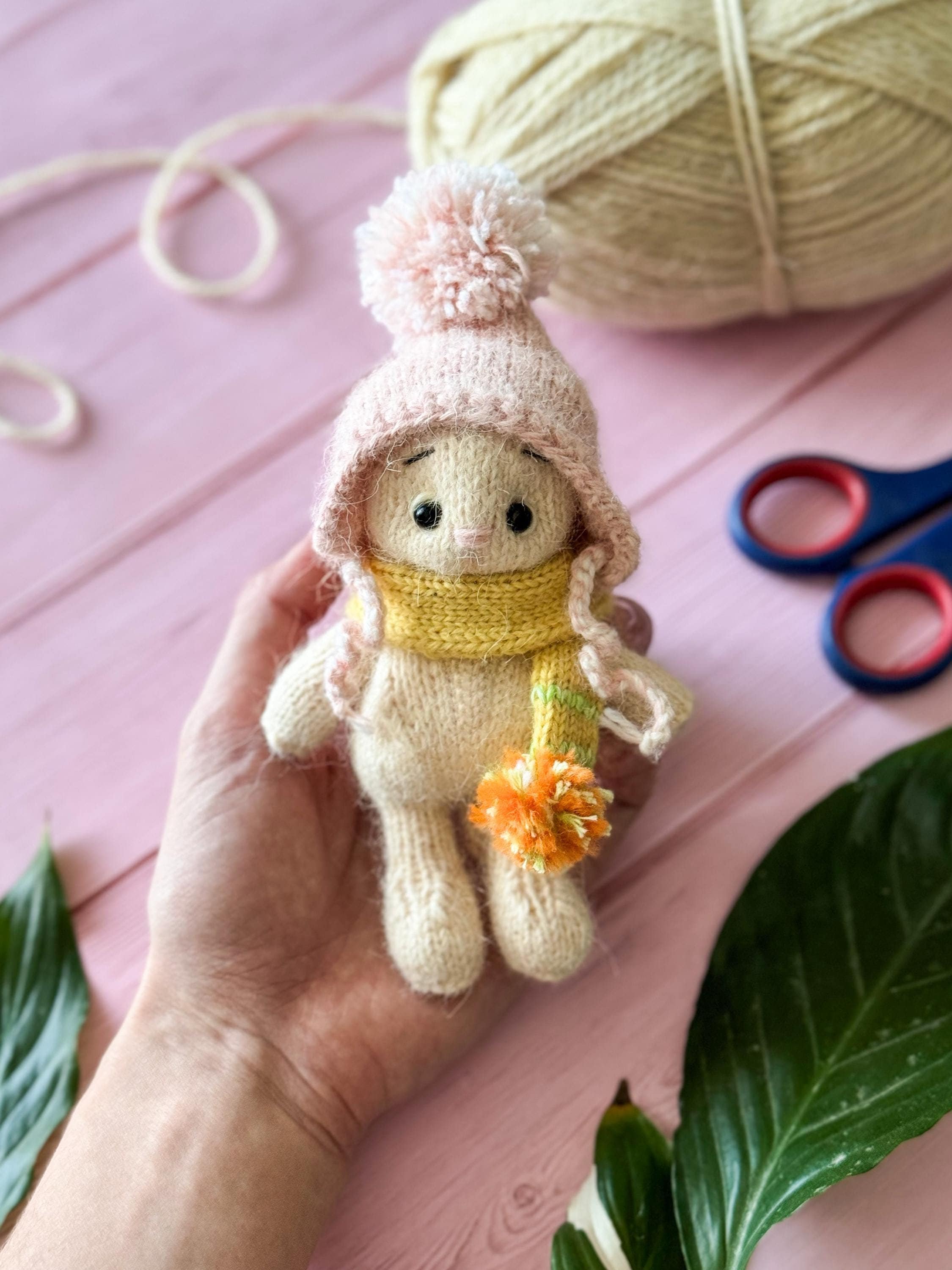 Kitten PDF Knitting Pattern, Mini Cat Knitting Pattern, Kitten in Hat ...