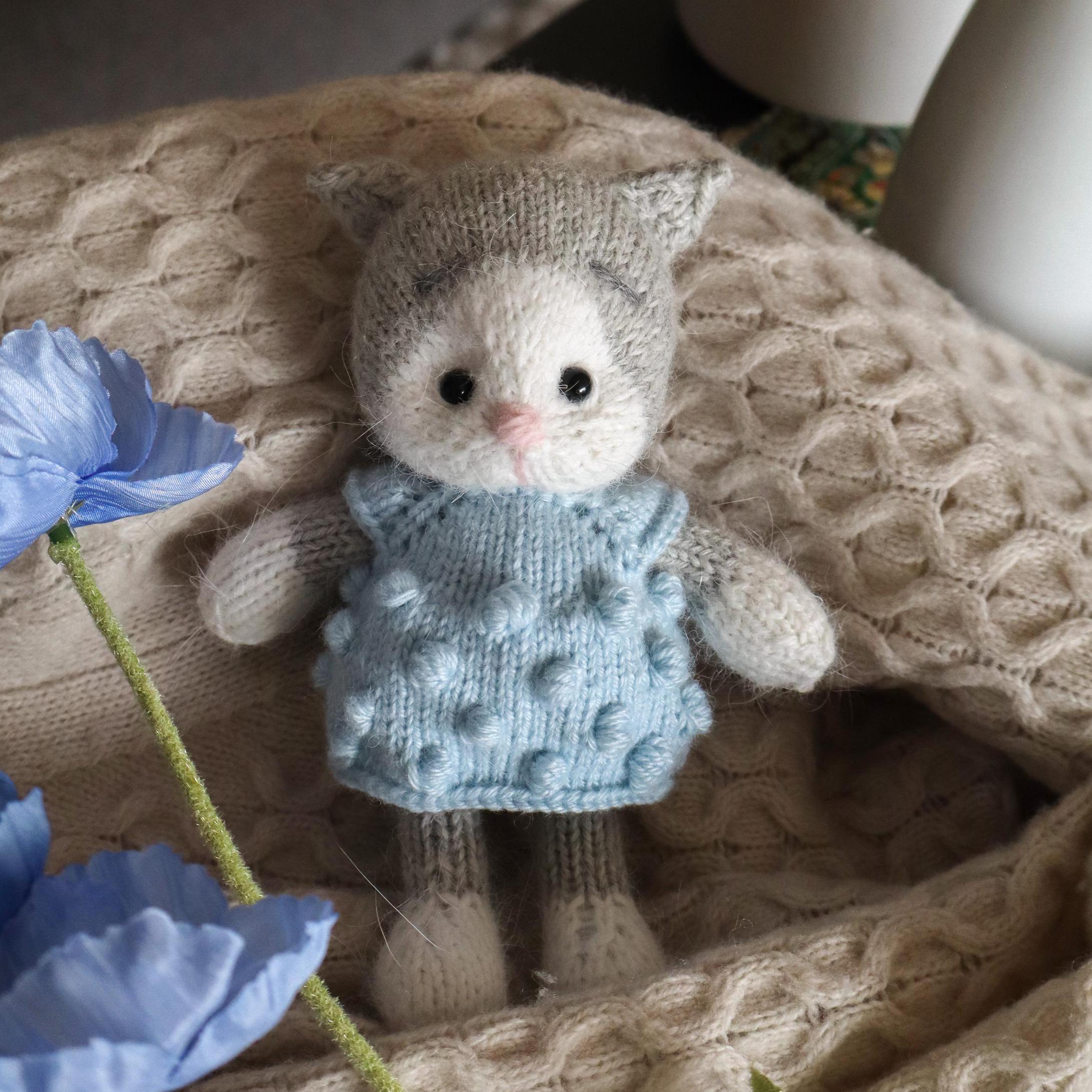 Kitten Knitting Pattern Toy Knitting Pattern Cat in Dress Pattern Toy ...