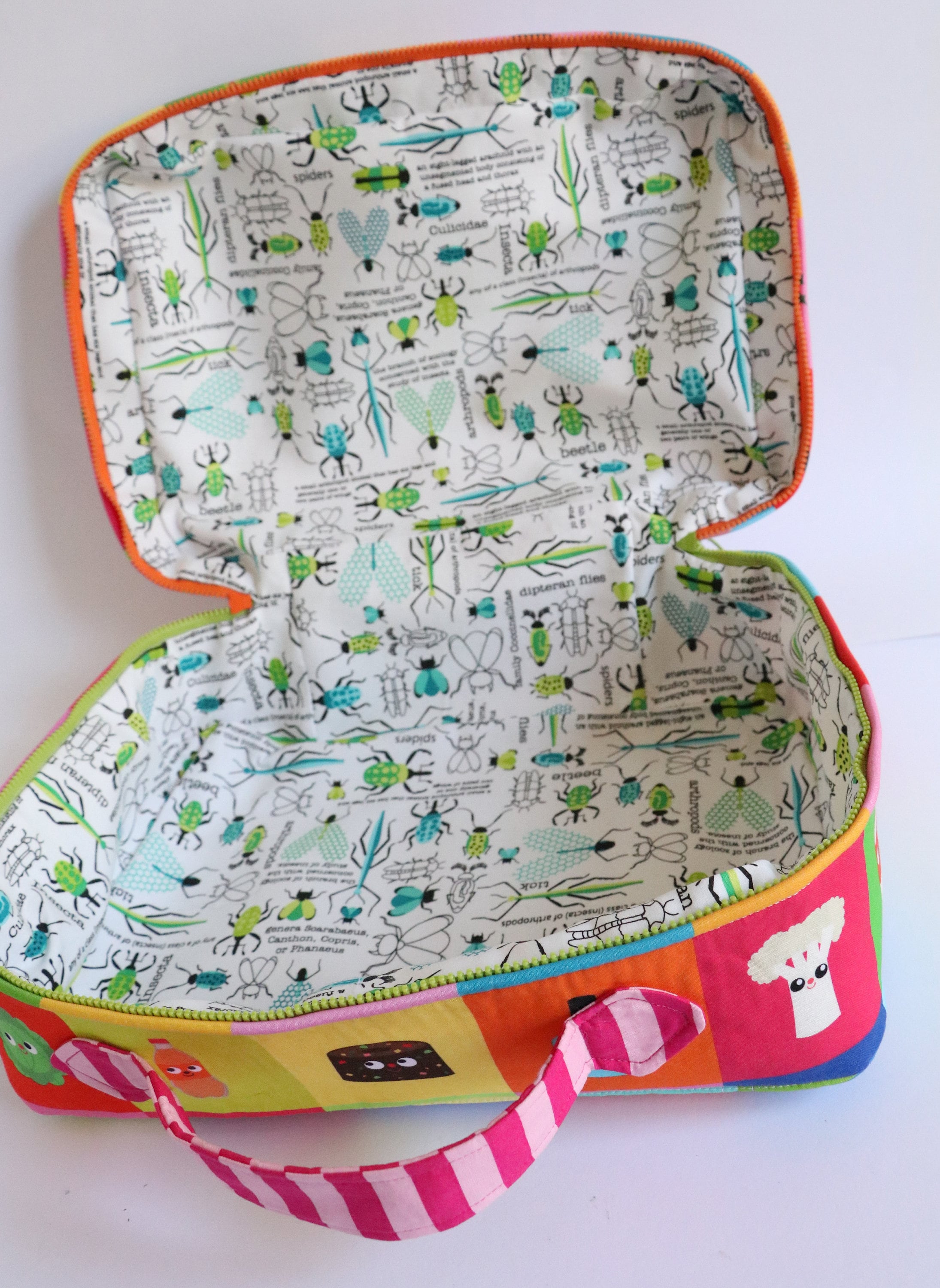 Small World Suitcase: Project Bagtoy Suitcase Handbag - Etsy Canada