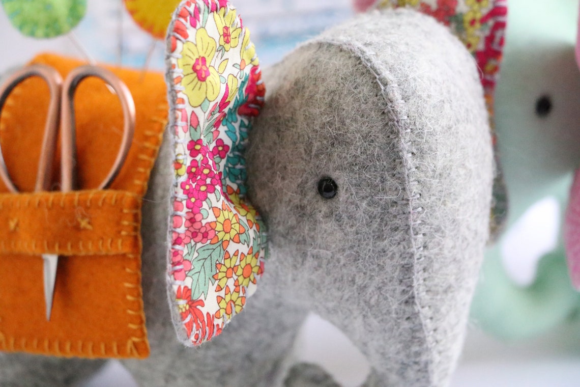 Elephant pin cushion pattern elephant pattern felt elephant - Etsy España
