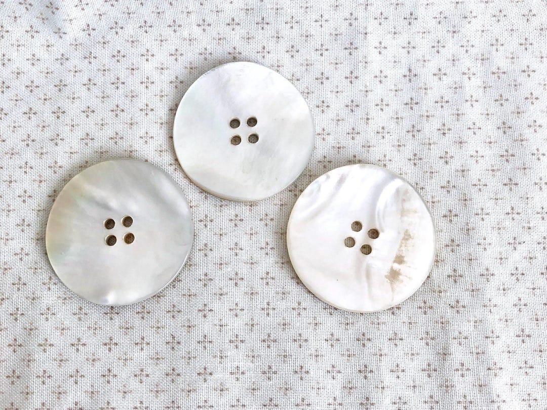 Vintage Large MOP Shell Button 4 Hole 1 3/8 Set of 3 - Etsy