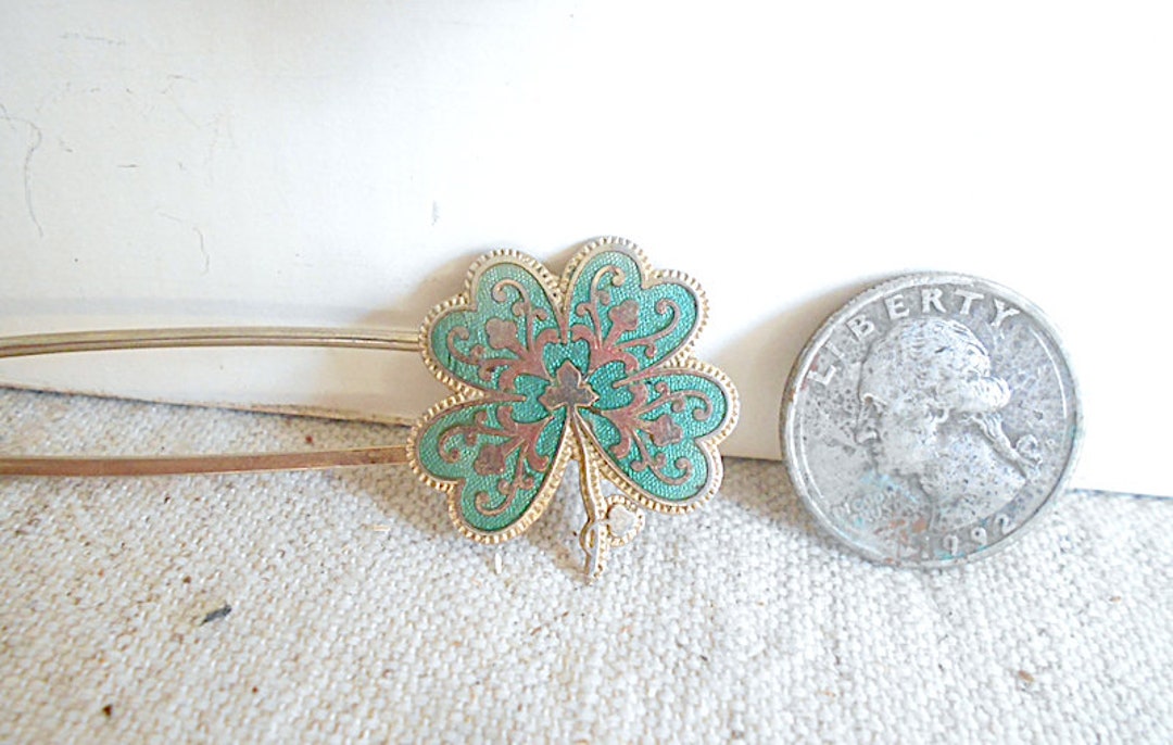 Vintage Shamrock Enamel Pin for Kilt Shawl Guilloche - Etsy