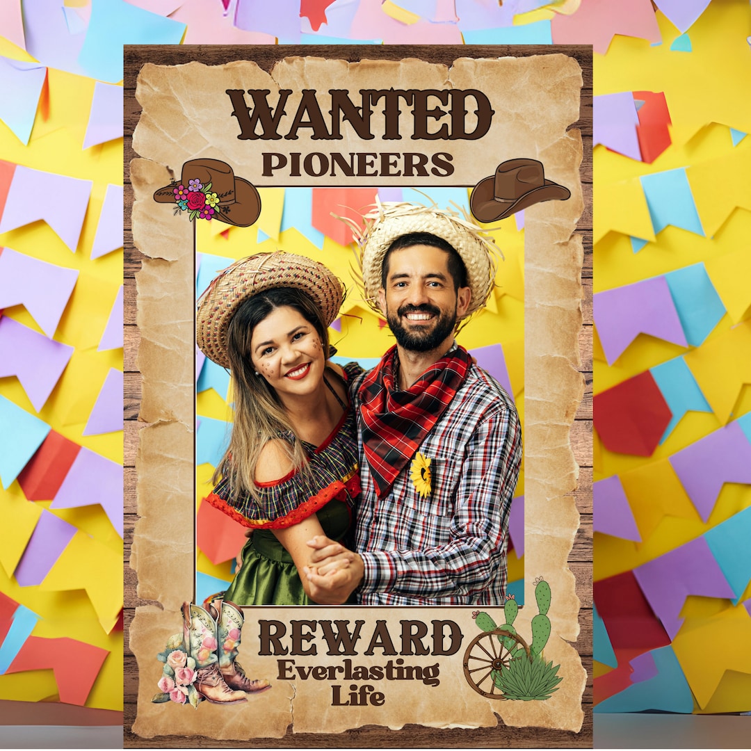 JW PIONEER WANTED Photo Frame, Pioneer Photo Booth Prop Frame, Western ...