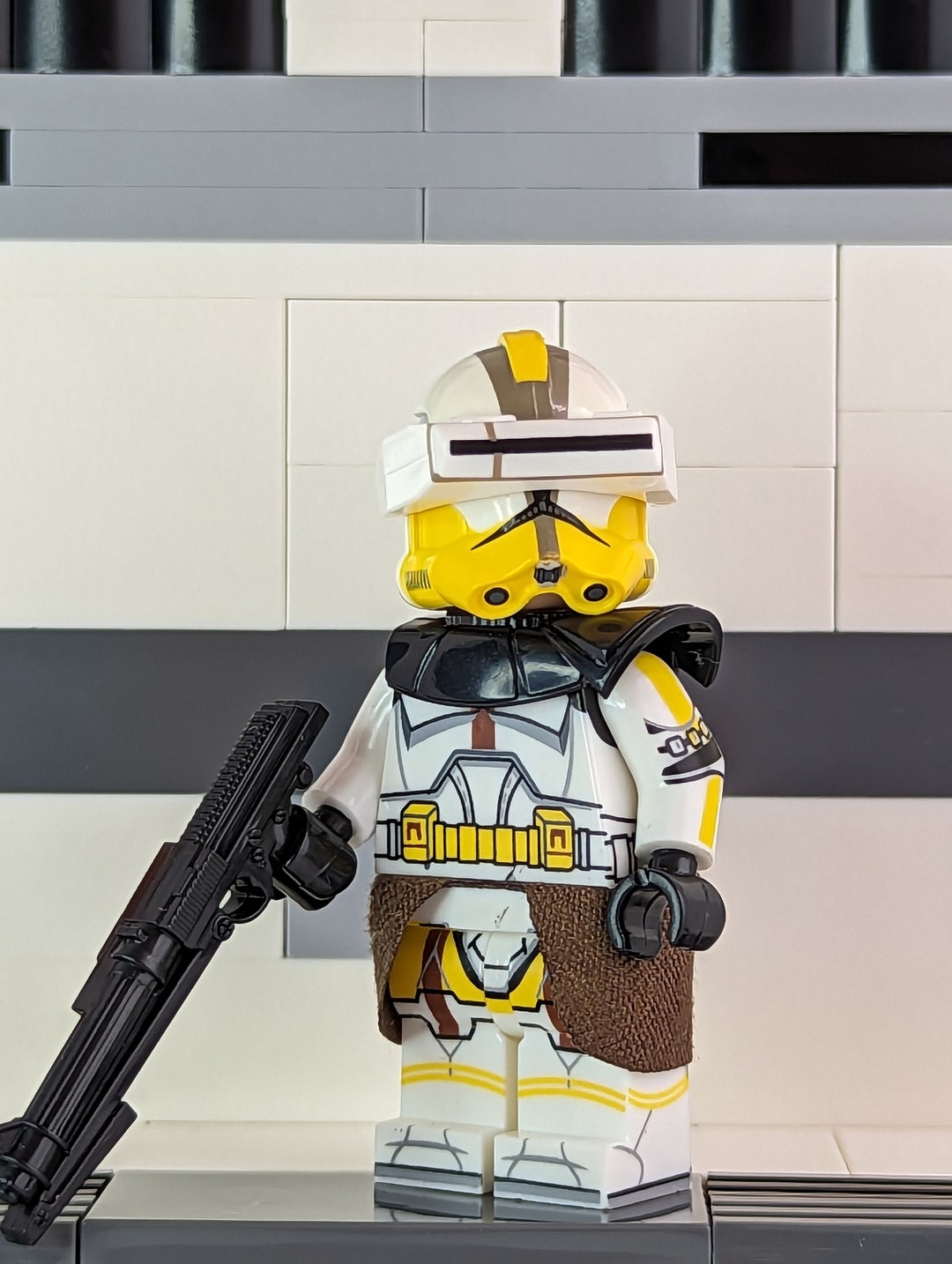 Sci-fi Star Wars Custom Printed Brick Minifig 327th Star Corps Yellow ...