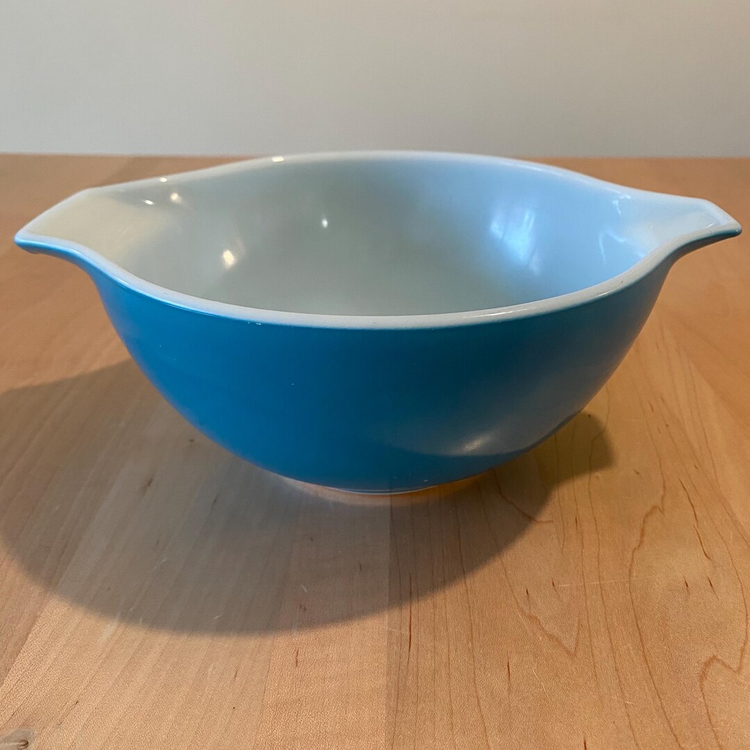 Vintage Pyrex 442 Turquoise Cinderella Mixing Bowl – 1.5 Quart – Mid ...
