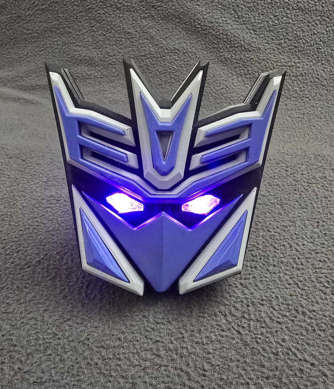 Megatronus Prime Emblem – 3D Printed Fan Art With LED Eyes ...