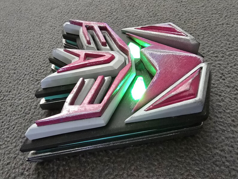 Megatronus Prime Emblem – 3D Printed Fan Art With LED Eyes ...