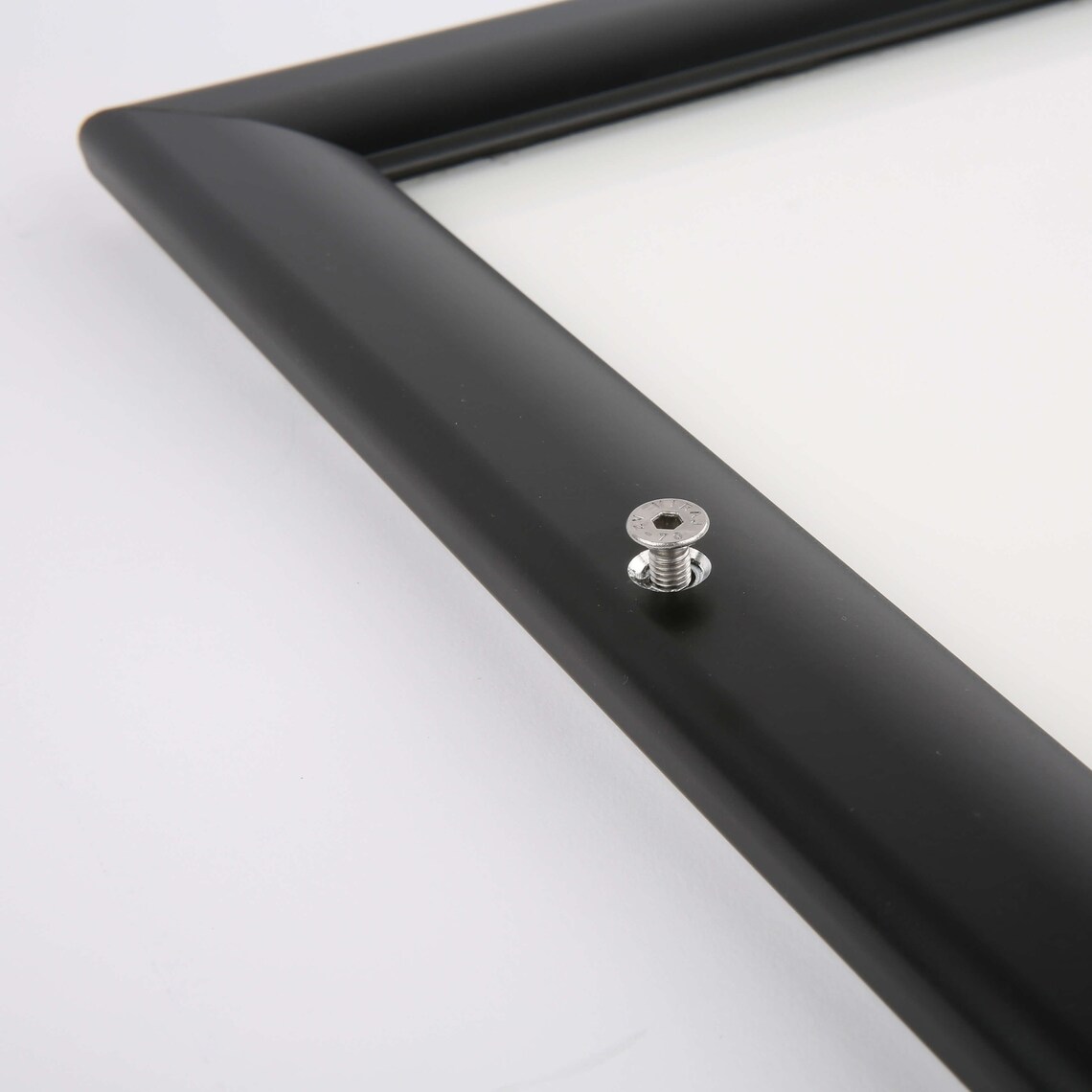 M&T Displays Lockable Weatherproof Snap Poster Frame Black Aluminum ...
