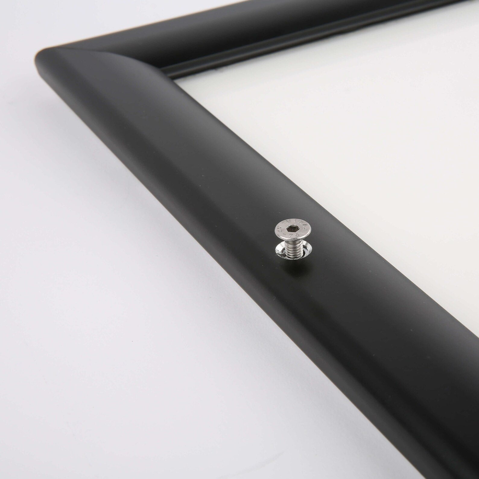 M&T Displays Lockable Weatherproof Snap Poster Frame Black Aluminum ...