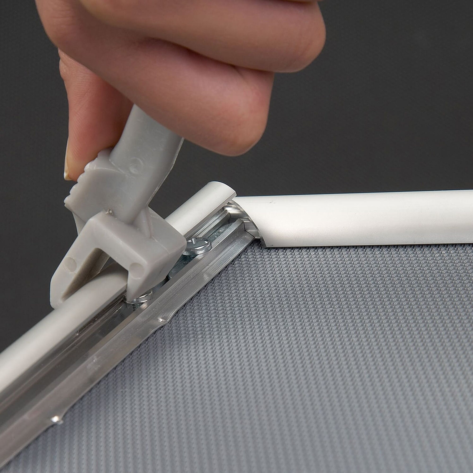 M&T Displays Security Snap Photo Poster Frame, Silver Aluminum, Front ...