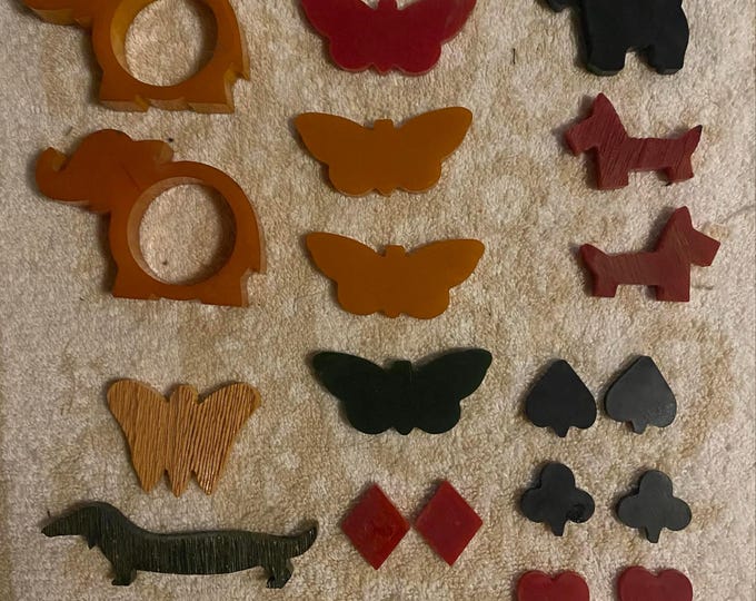 Vintage Bakelite Lot of 19 Pieces Items Art Assemblage Display Card ...