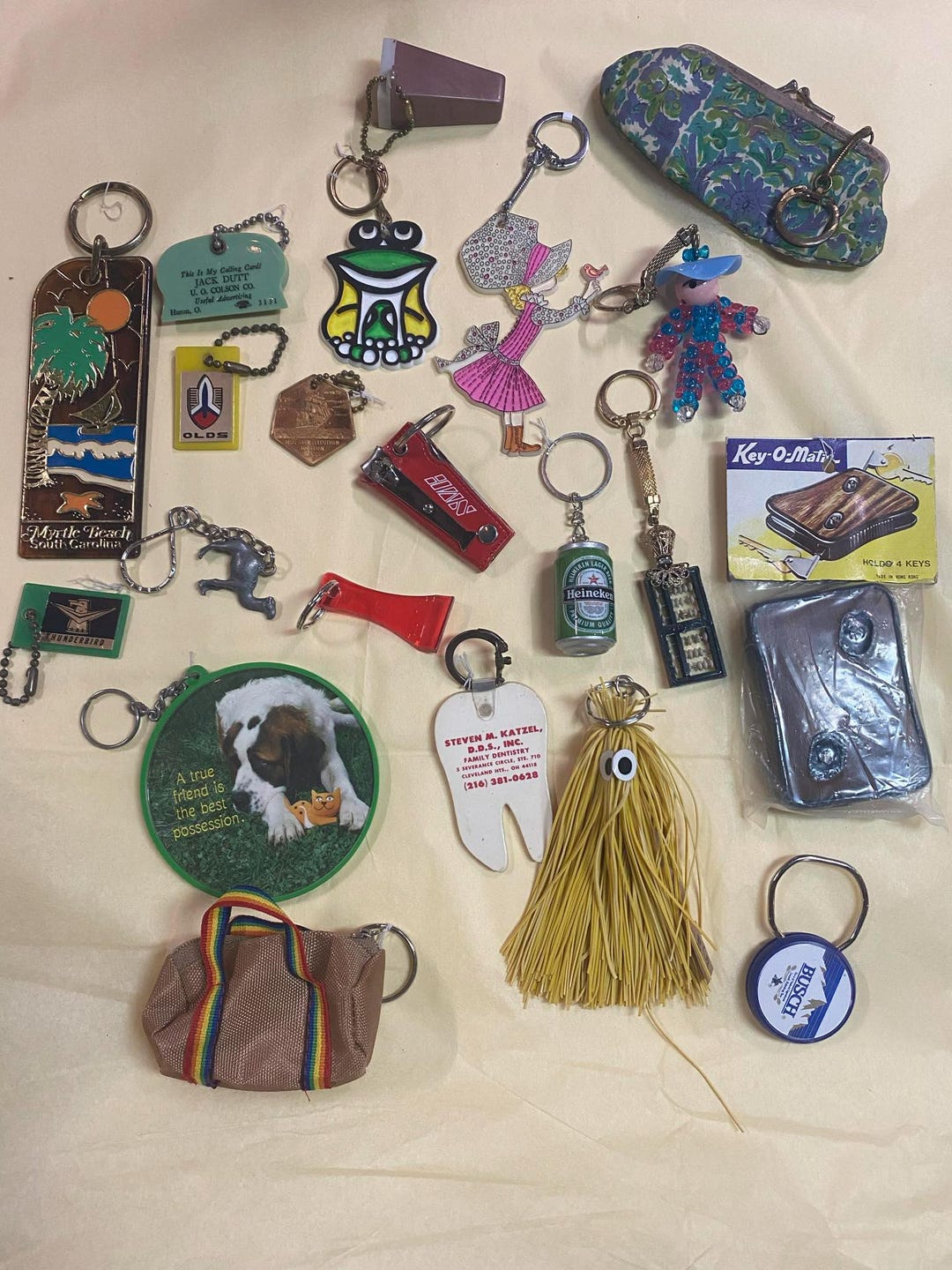 Vintage Keychains Key Ring 50s 60s 70s Assemblage Found Objects ...