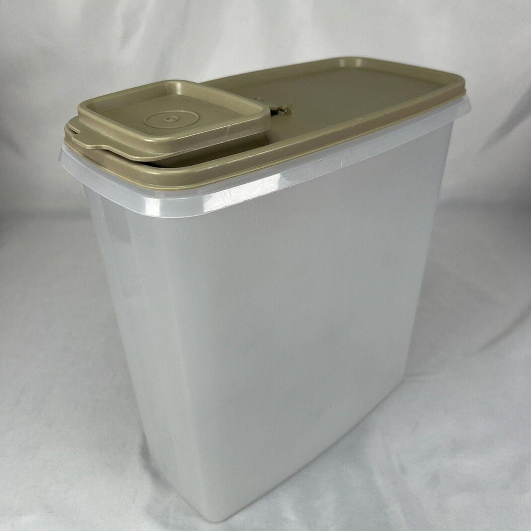 Vintage Tupperware Cereal Keeper Storage Container 15888-1 With Lid ...