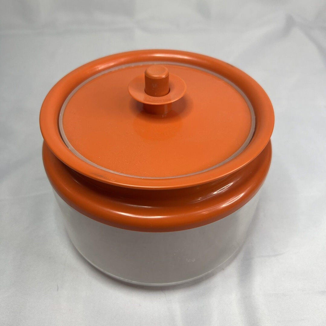 TUPPERWARE Push and Seal Canister 6 1/4cup Orange Vintage Retro Kitchen ...