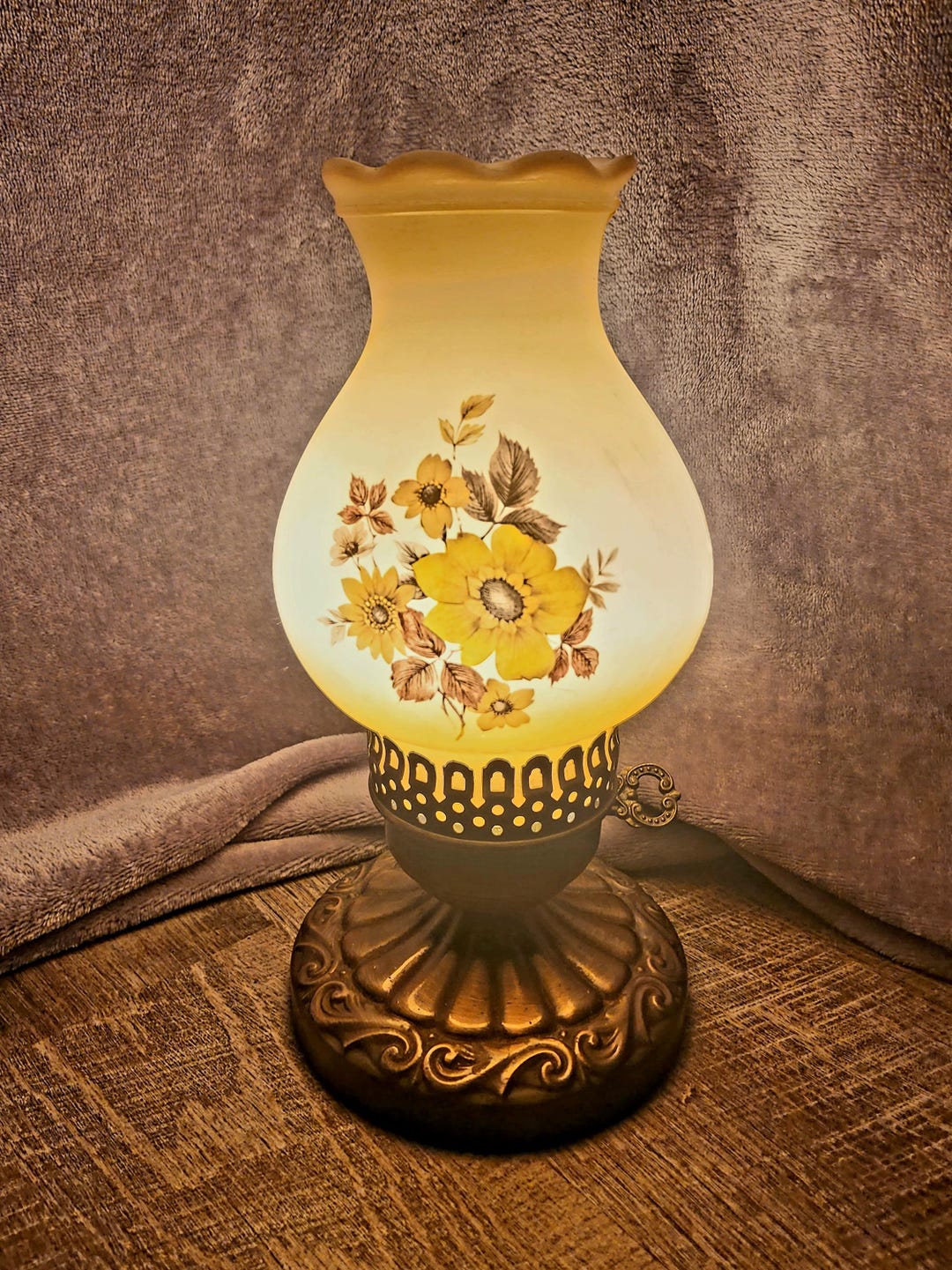 VINTAGE Milk Glass Electric Hurricane Lamp With Flowers and Yellow Edge ...