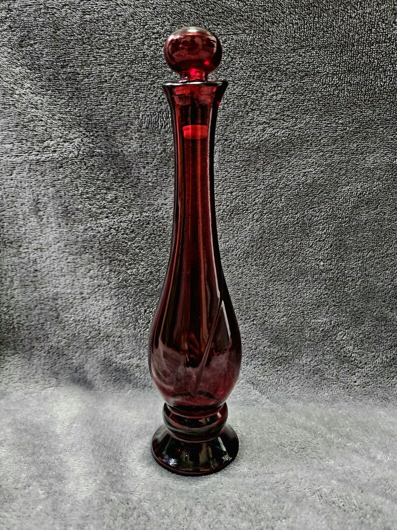 VINTAGE Avon Ruby Red Bud Vase With Original Stopper - Etsy