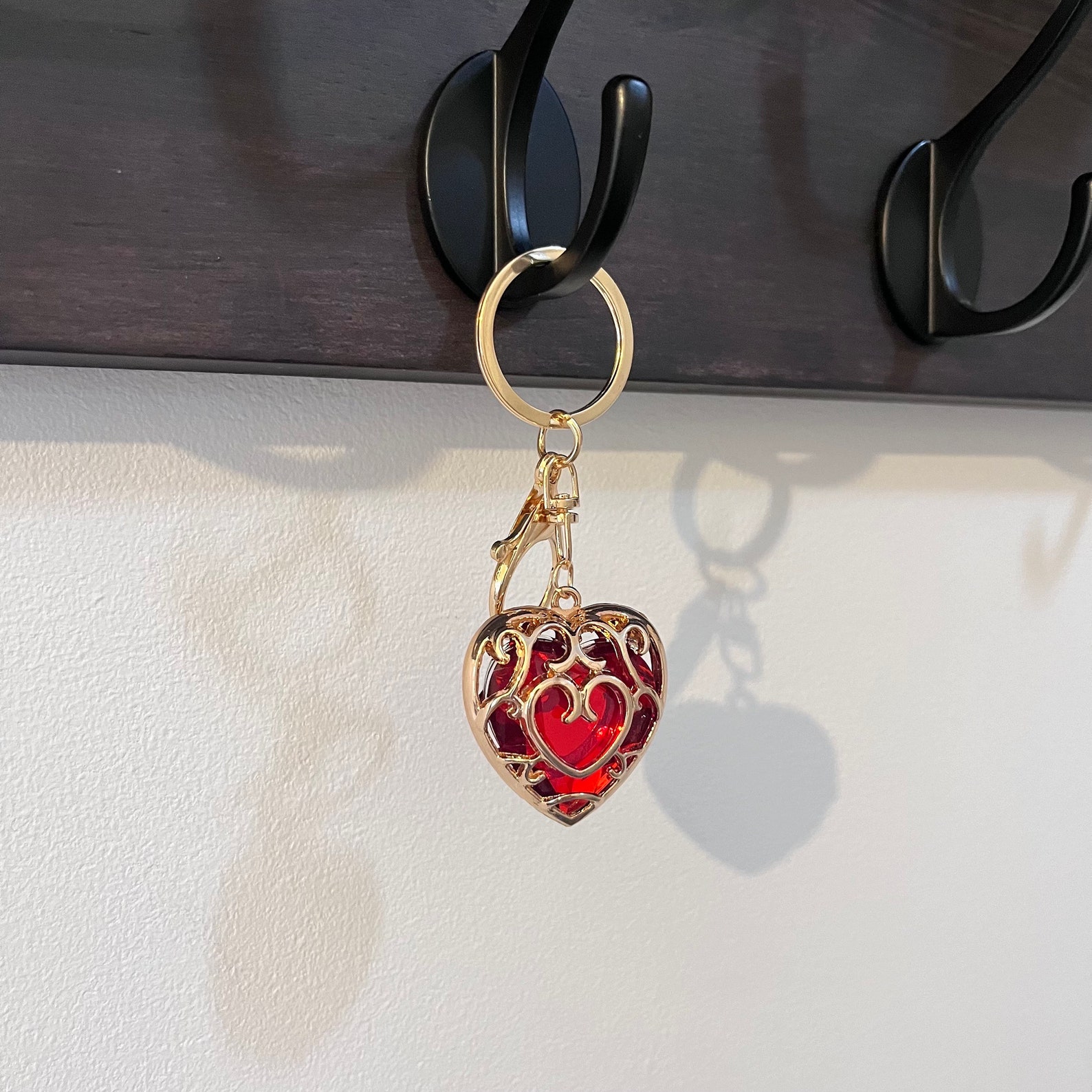 The Legend of Zelda Heart Keychain, Heart Container, Royal Claymore ...
