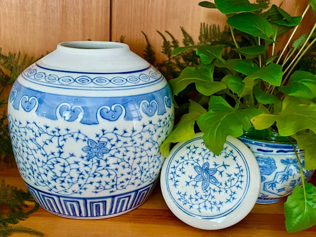Vintage Blue & White Porcelain Ginger Jar: Ming Era Style Chinoiserie ...
