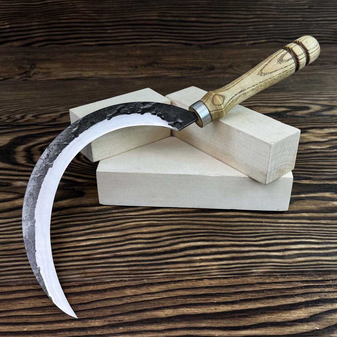 Hand-forged Garden Sickle. Harvesting Tool. Ergonomic Handle. Carbon ...