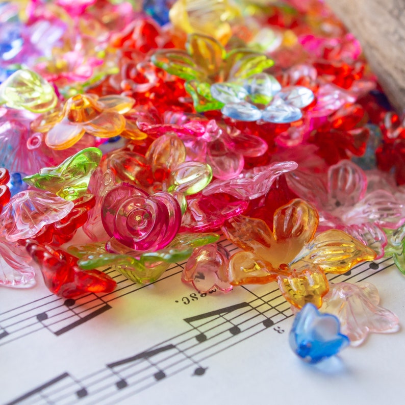 Transparent Acrylic Flower Beads in Assorted Styles and Colors, Clear ...