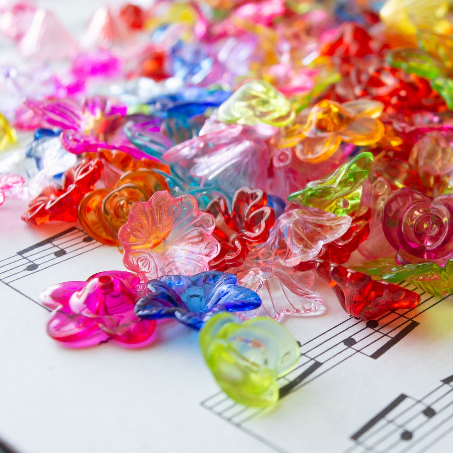 Transparent Acrylic Flower Beads in Assorted Styles and Colors, Clear ...
