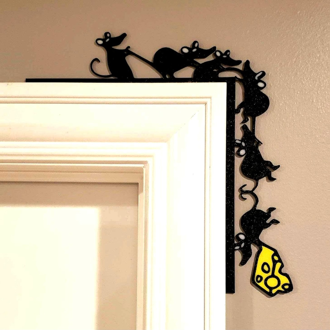 Funny Rats Stealing Cheese Door Corner Decor | Quirky Mouse Wall Art ...