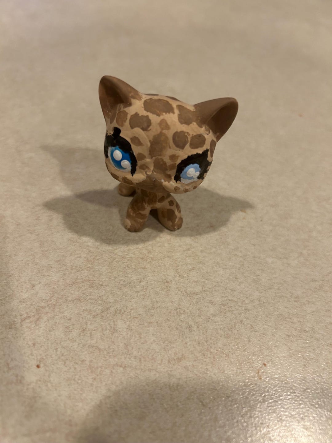 LPS Leopard Cat With Blue Eyes - Etsy