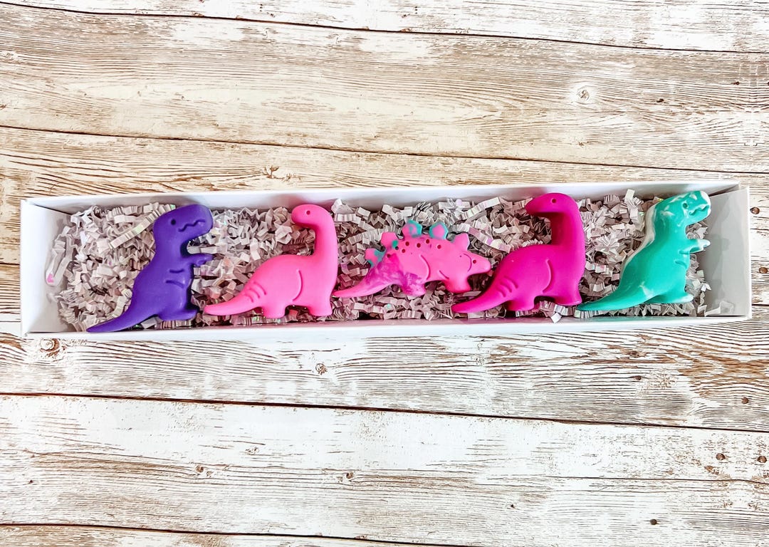 Dinosaur Crayons, Adorable Party Favors and Gift Sets for Any Occasion ...