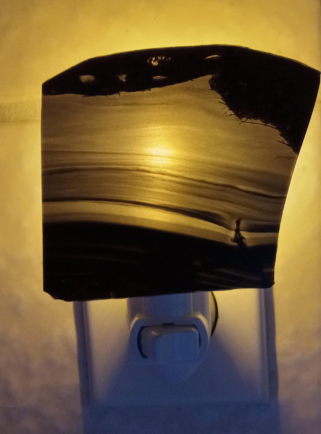 Tri-flow Obsidian LED Nightlight - Etsy