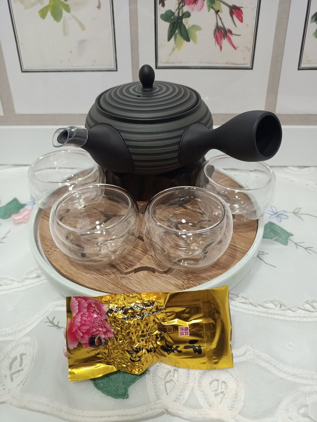 Japanese Kyusu Teapot 300 Ml, Glass Cups Set and Green Tea. Nagoya ...