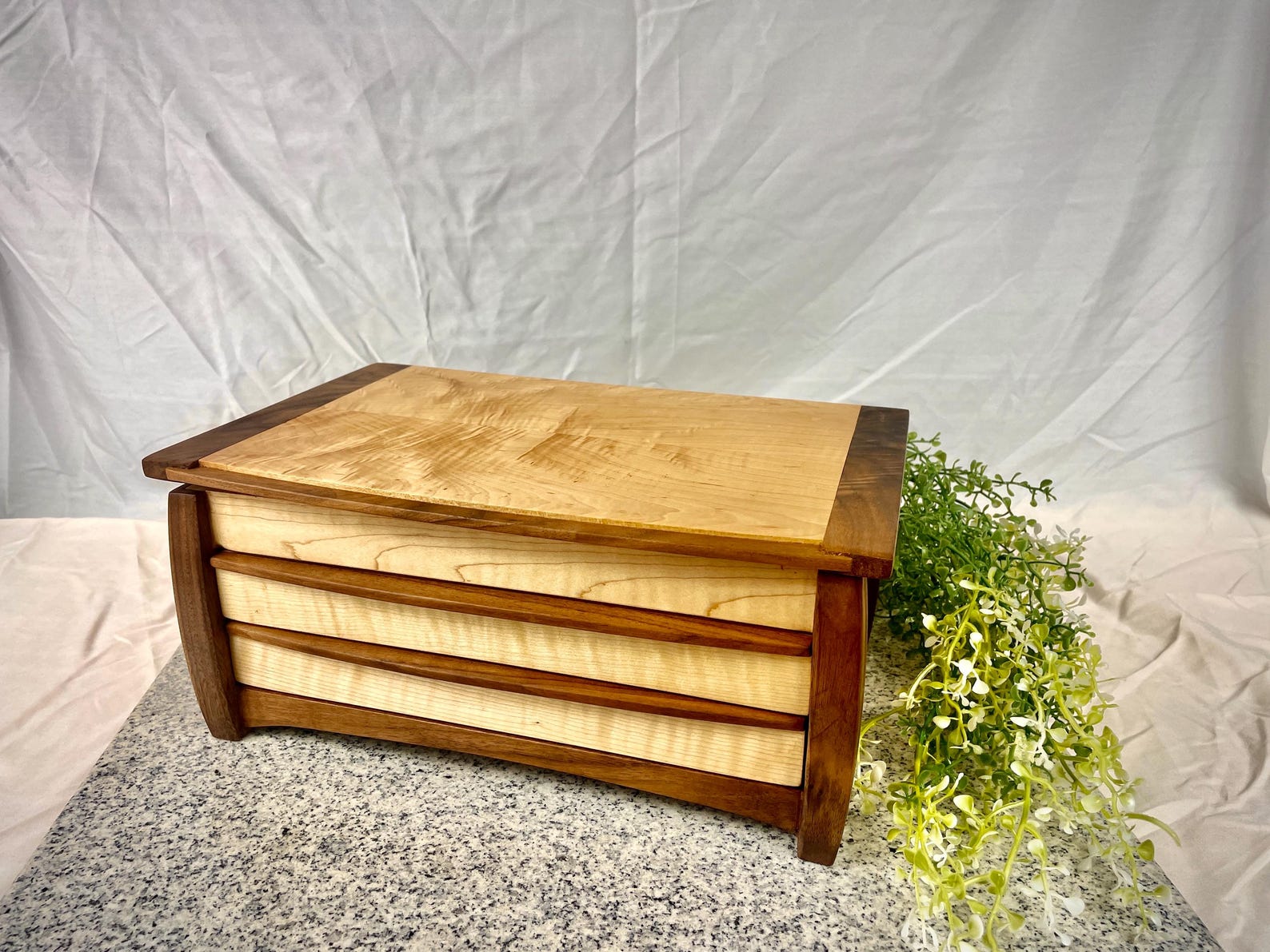 Hand Crafted Jewelry Box Made From Maple and Walnut - Etsy
