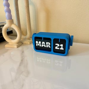 Perpetual Desk Calendar | Desktop Flip Calendar | Perfect Gift Idea ...