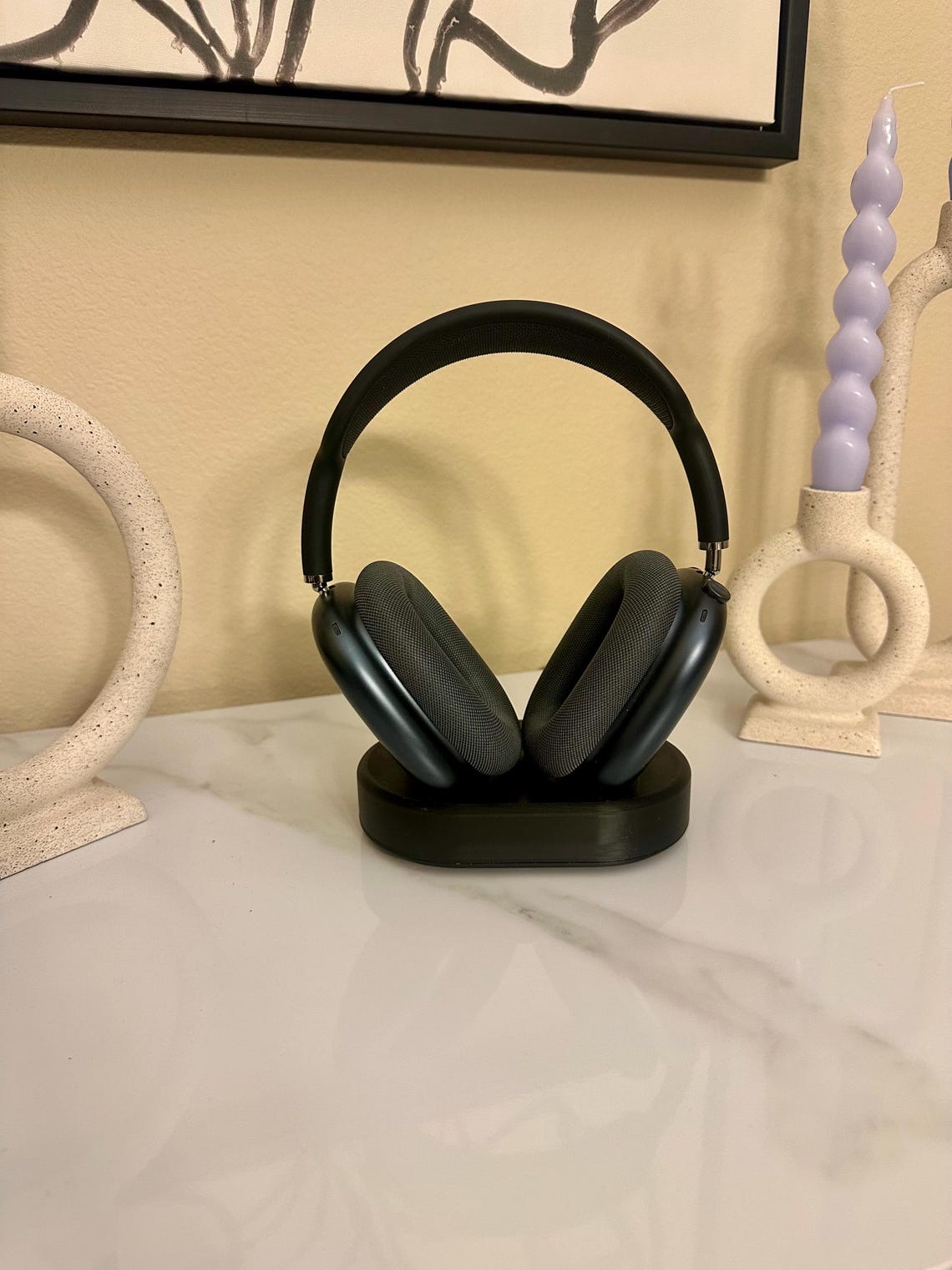 Airpods Max Wireless Charging Dock: Magnetic and Weighted Charging ...