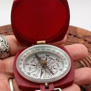 Taylor Gydeway Case Compass, Maroon. Vintage, Made in the U.S.A. - Etsy