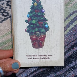 Christmas Tree Trinket Box. Boyds Aunt Nettie's Holiday Tree With ...